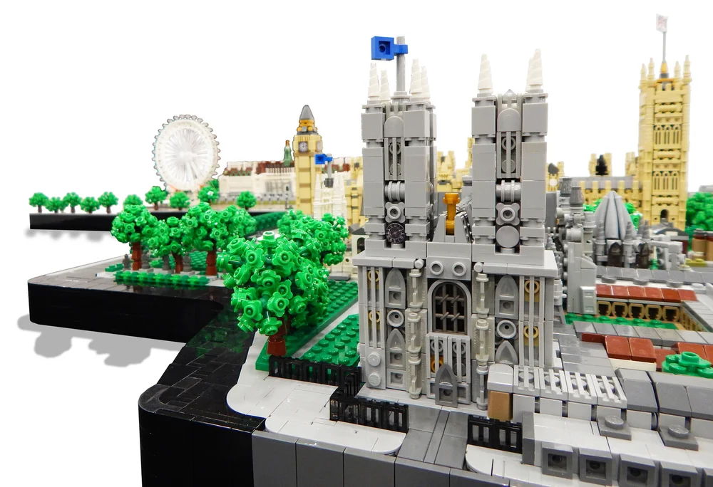 The Center Of London - BrickNerd - All things LEGO and the LEGO fan ...