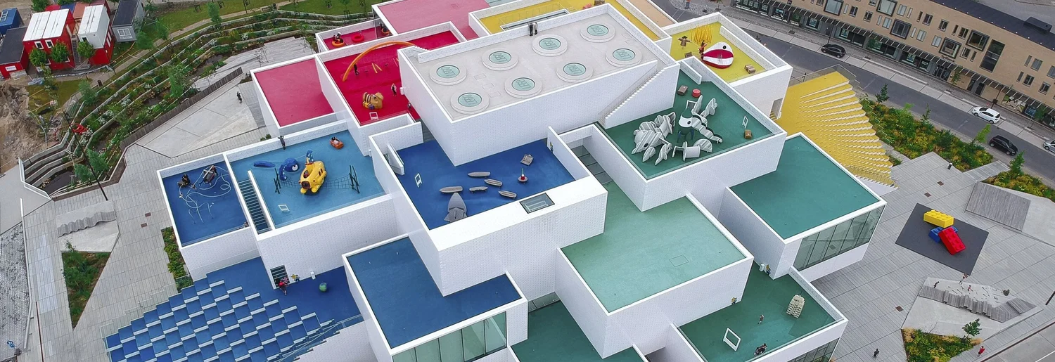 Displaying in the LEGO House Masterpiece Gallery: An Experience of a ...