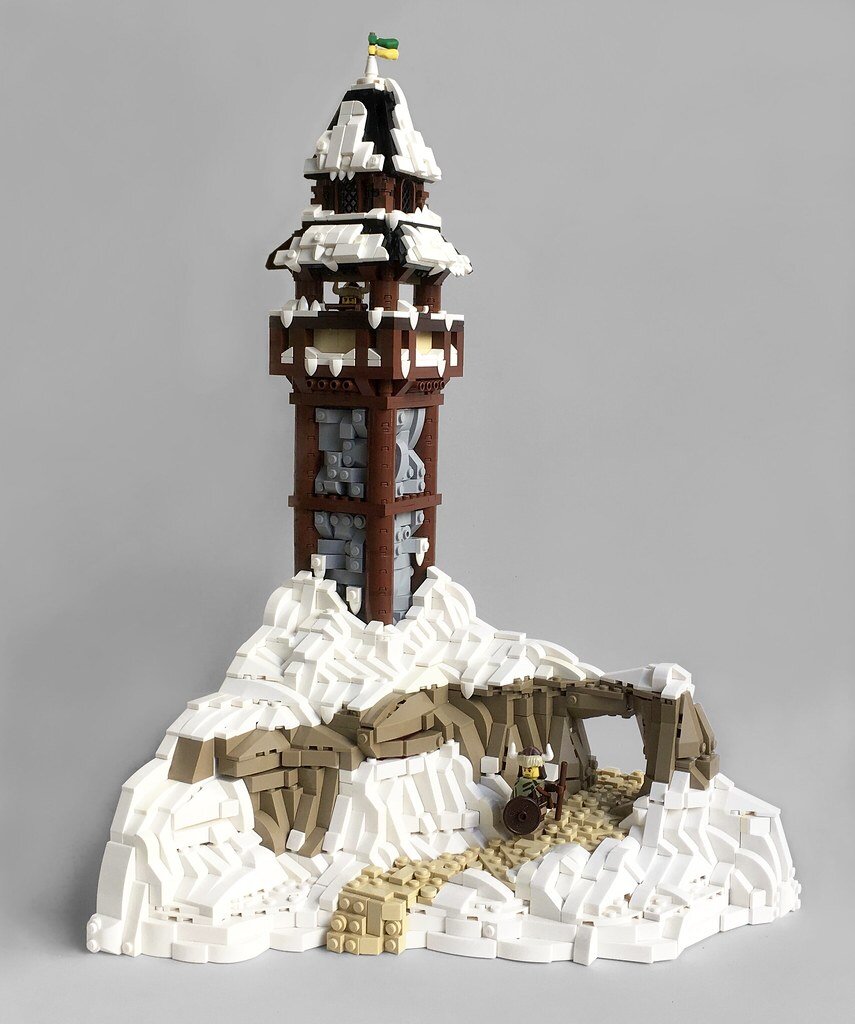 A Castle Builders’ Classic Challenge: The Watchtower - BrickNerd - All ...