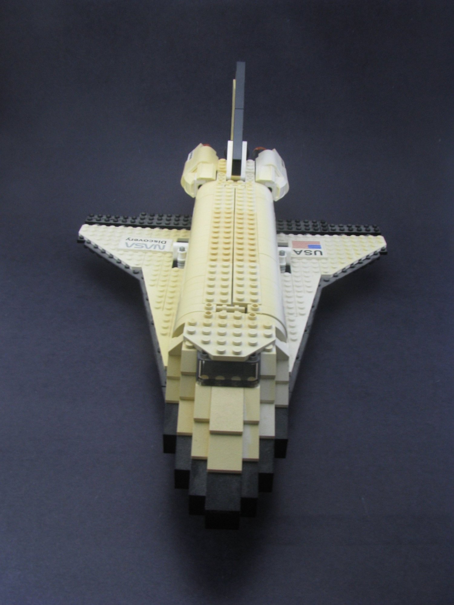 Sacrificing LEGO for Science: A Look at Yellowing - BrickNerd - All ...