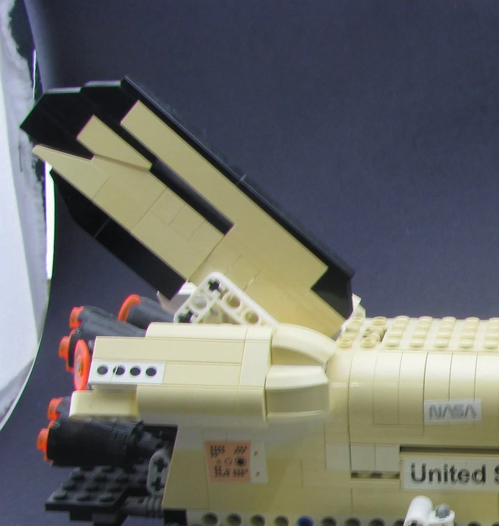 Sacrificing LEGO for Science: A Look at Yellowing - BrickNerd - All ...