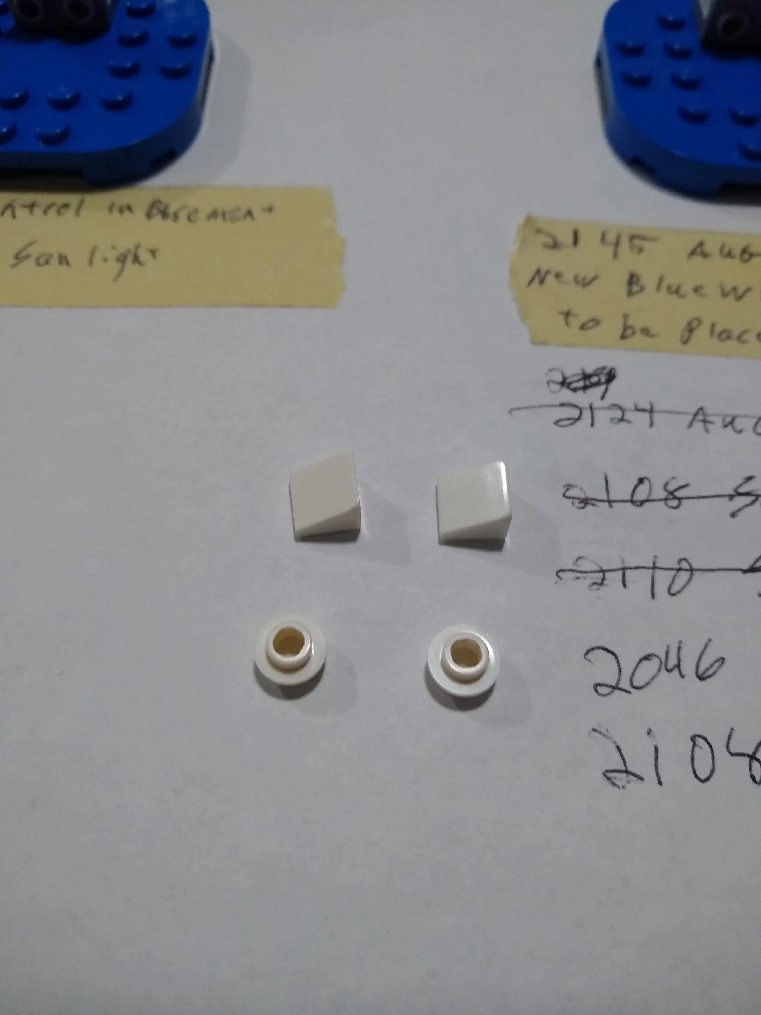 Sacrificing LEGO for Science: A Look at Yellowing - BrickNerd - All ...