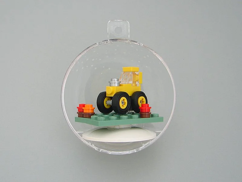 A LEGO Christmas Bauble Secret Santa Tradition - BrickNerd - All things ...