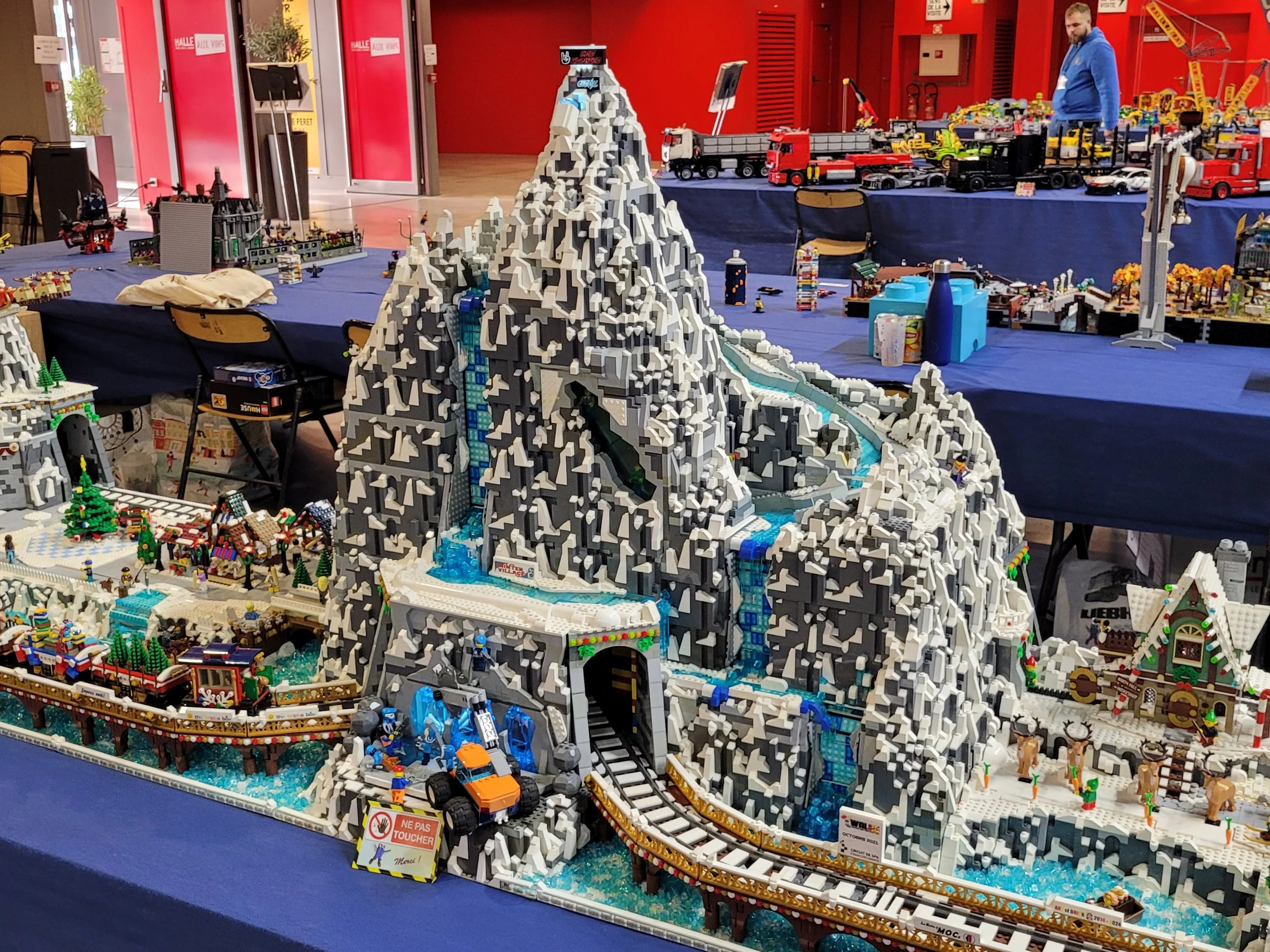 Christmas in July: A Mechanized Whimsical LEGO Winter Village ...