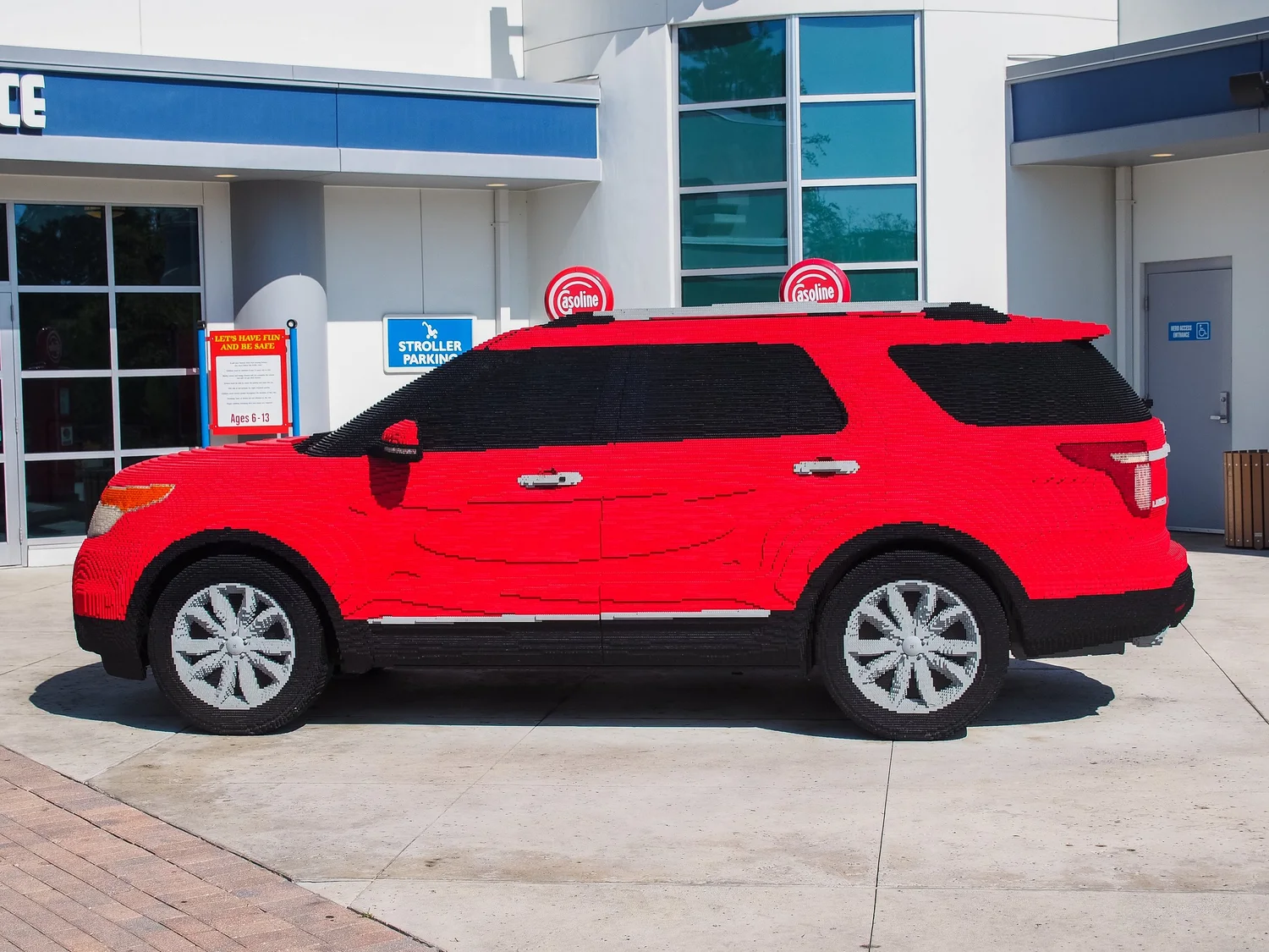 Life-Sized LEGO Cars: Brick-Built Autos From Simple to Stunning ...
