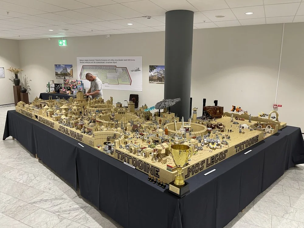 Designing the Ultimate LEGO Star Wars Tatooine Layout - BrickNerd - All ...