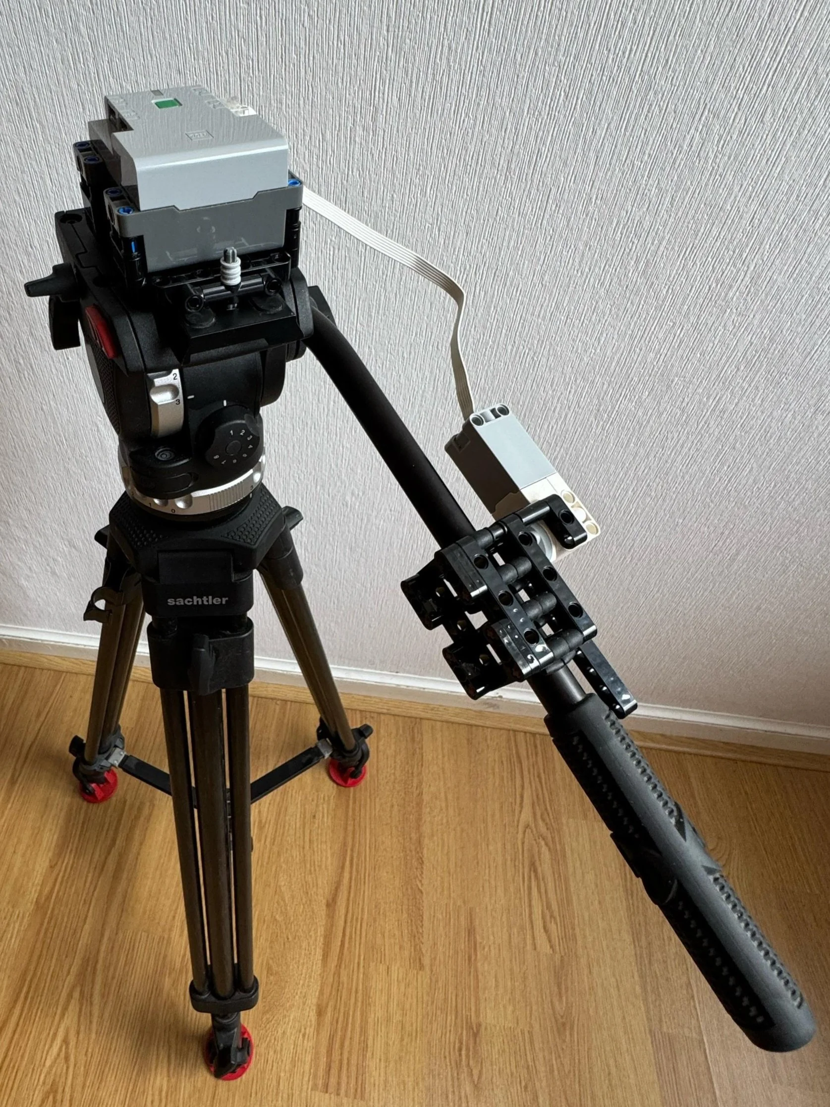 Smooth Moves: Making a Working Camera Slider With LEGO - BrickNerd ...