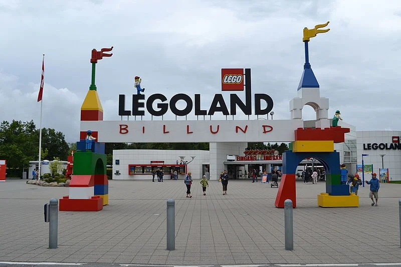 Billund’s Buildings: LEGO’s Hometown History - BrickNerd - All things ...