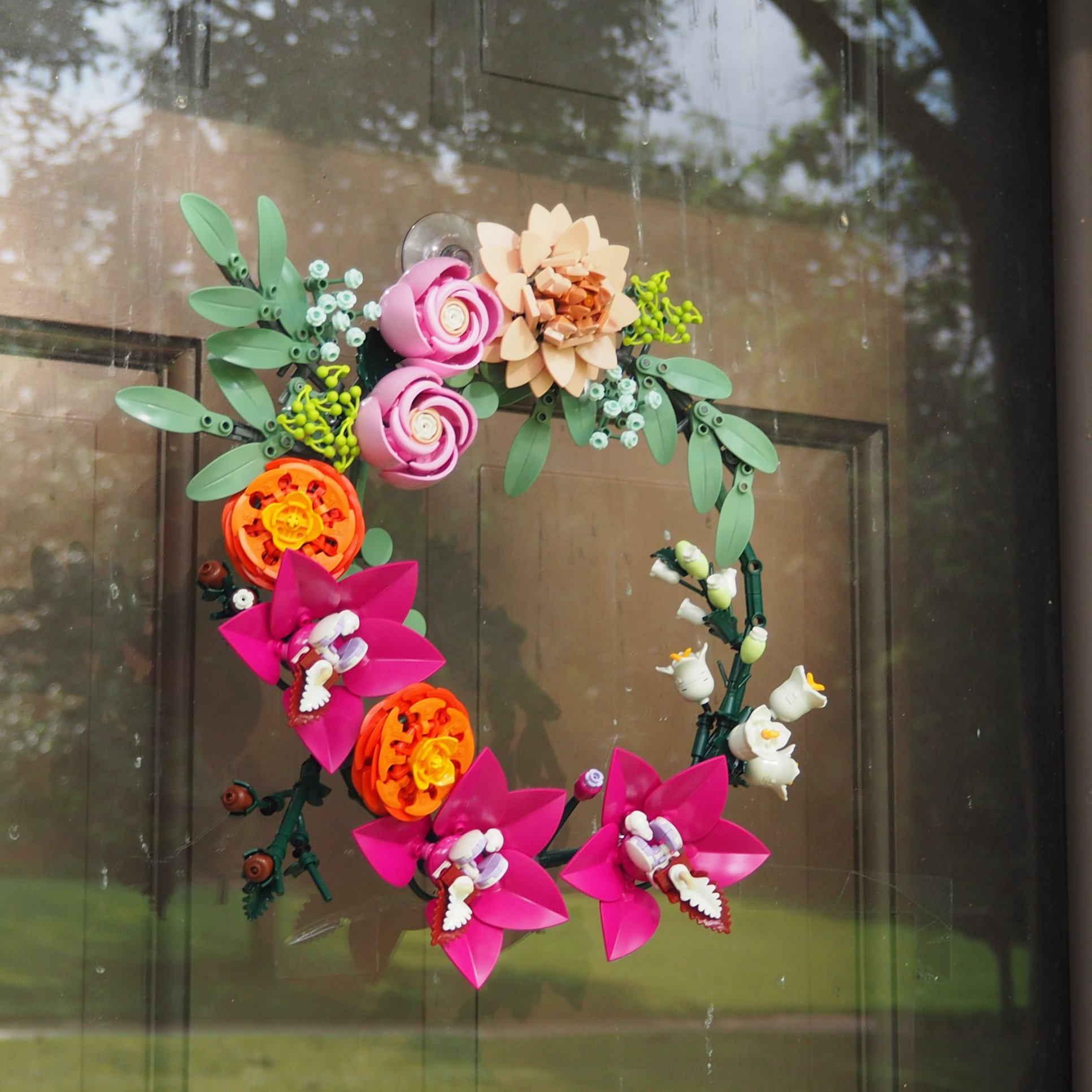 Not Your Average Wallflowers: Turning LEGO Botanical Sets into Wall ...