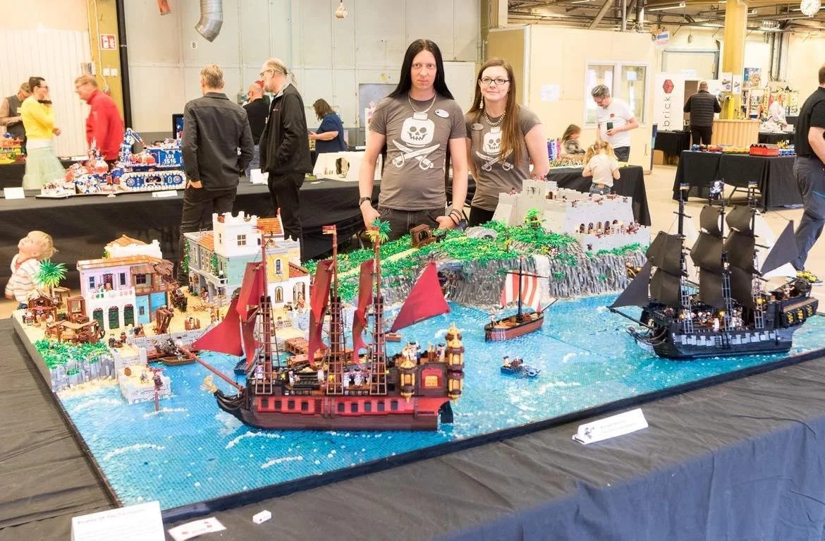 A Pair of Pirates: Meet the Couple Who Build Big Together - BrickNerd ...