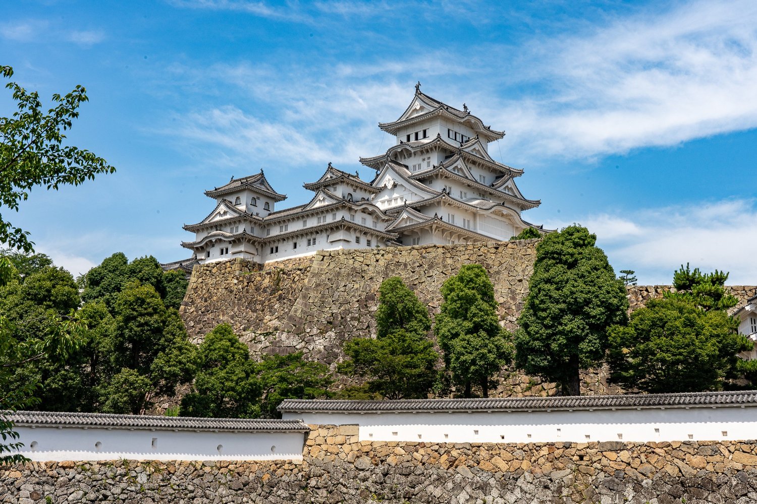 Castle on a Hill: An Architectural Tour of Himeji Castle - BrickNerd ...