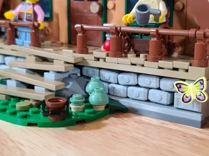 Meaningful Modding: Winterizing the LEGO A-Frame Cabin - BrickNerd ...