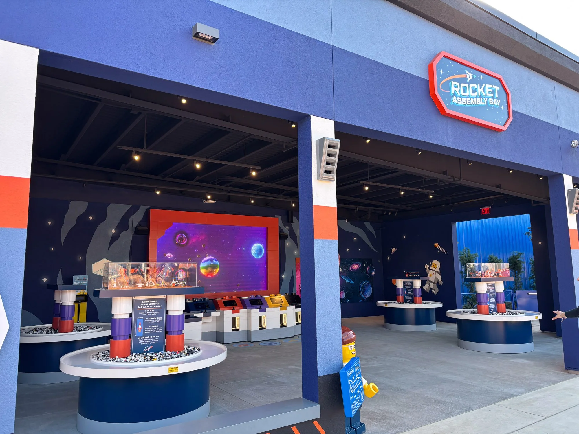 Mission to LEGO Galaxy: Exploring LEGOLAND’s New Space Frontier ...