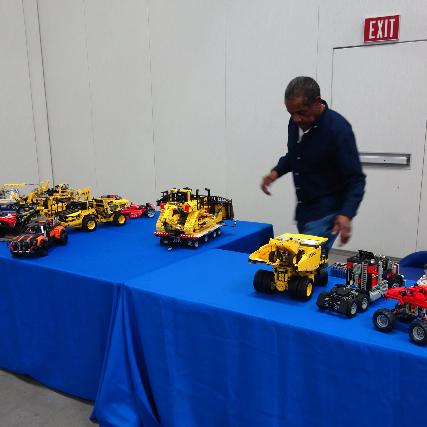 BrickUniverse Louisville 2022: Welcome Back, MOC-ers! - BrickNerd - All ...