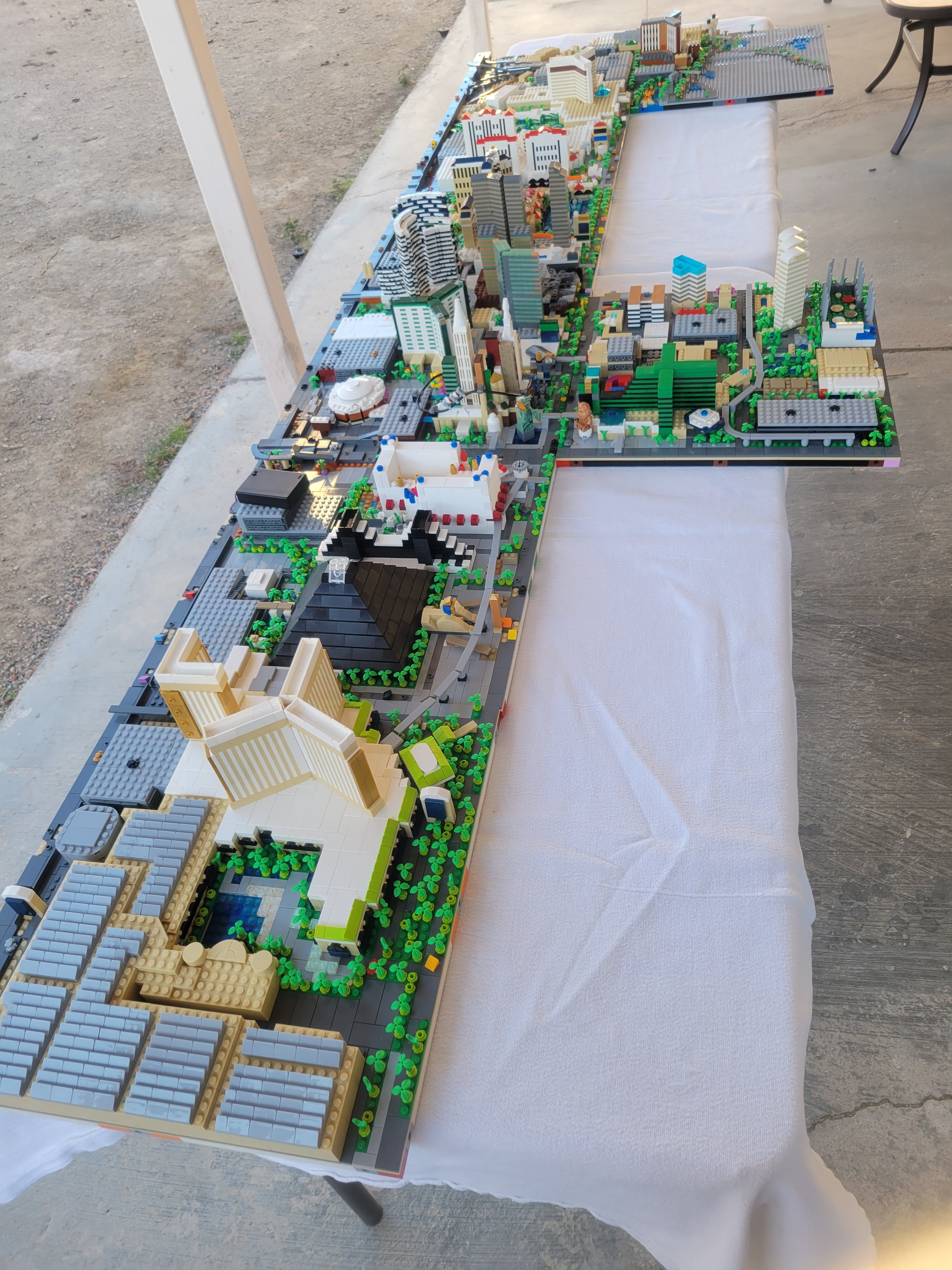 LEGO Las Vegas Strip: The Past, Present and Future of Microscale Sin ...