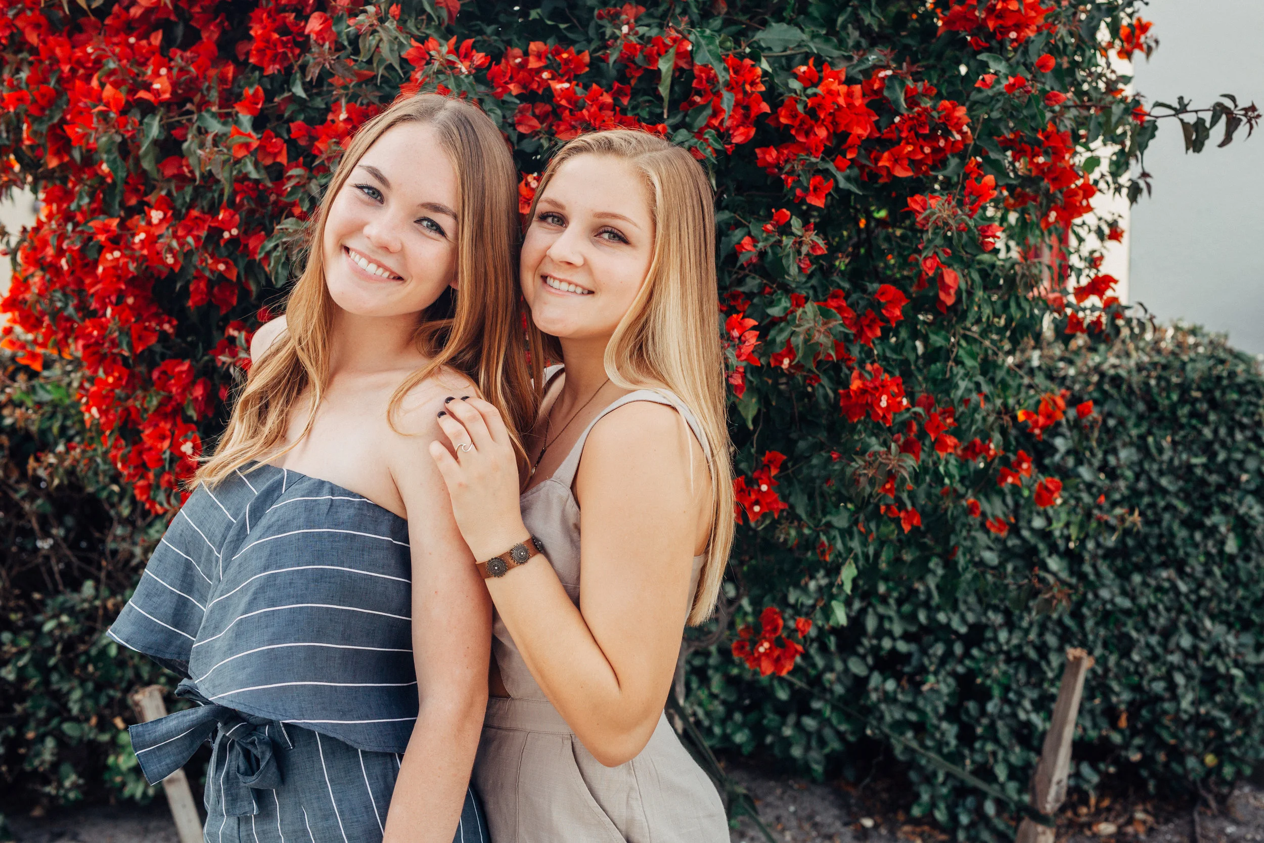 Chloe + Abby Senior Pictures " Cousin Time" — Christine Wozz ...