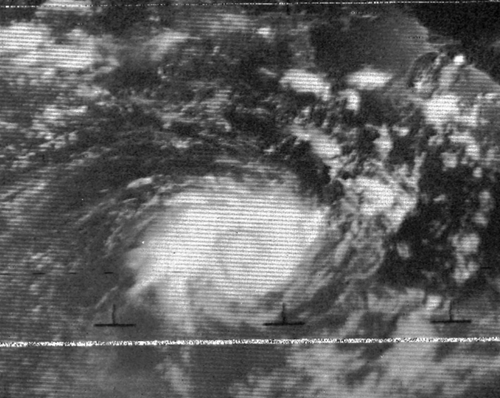 Radio Australia and 8DR Darwin (Coverage of Cyclone Tracy: December 25 ...