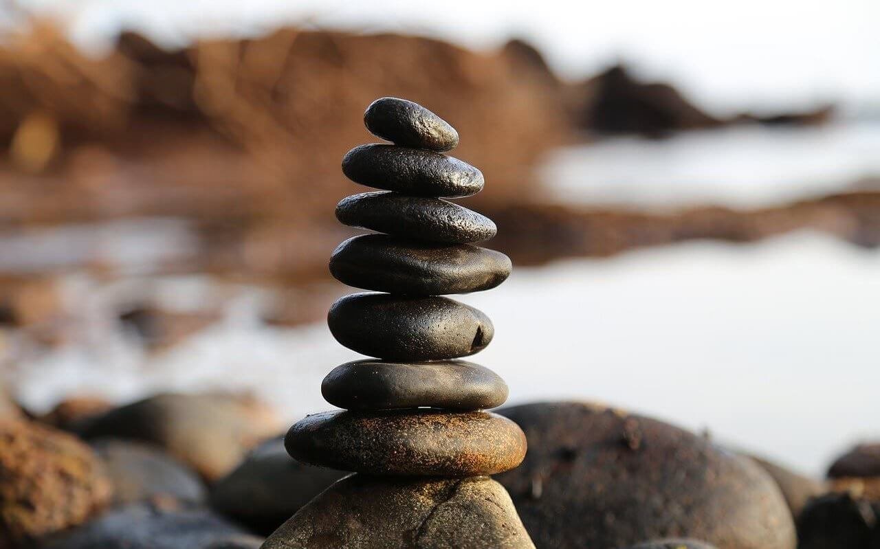 10 Most Common Signs From Your Deceased Loved Ones — Amanda Linette Meder