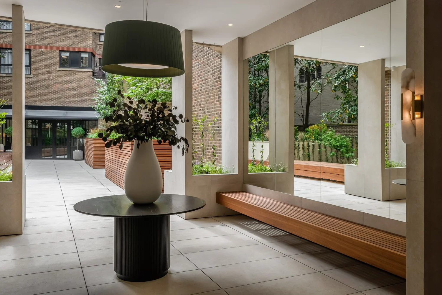 Luxury Serviced Apartments in Kensington | Monarch House London