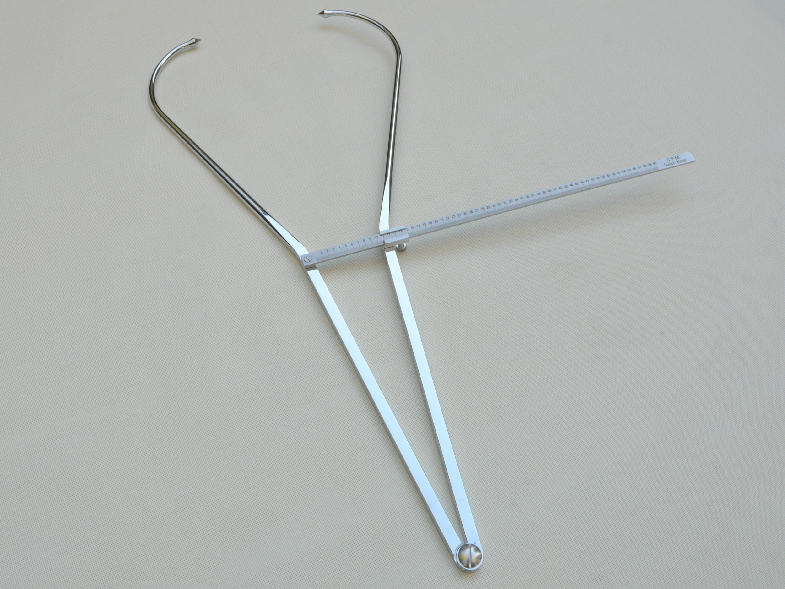 Large Spreading Caliper w/ Pointed Ends (Model 109) — Seritex