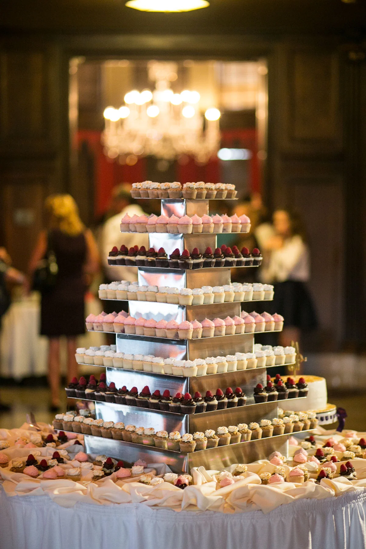 Katie & Blake // Downtown Toledo at the Toledo Club