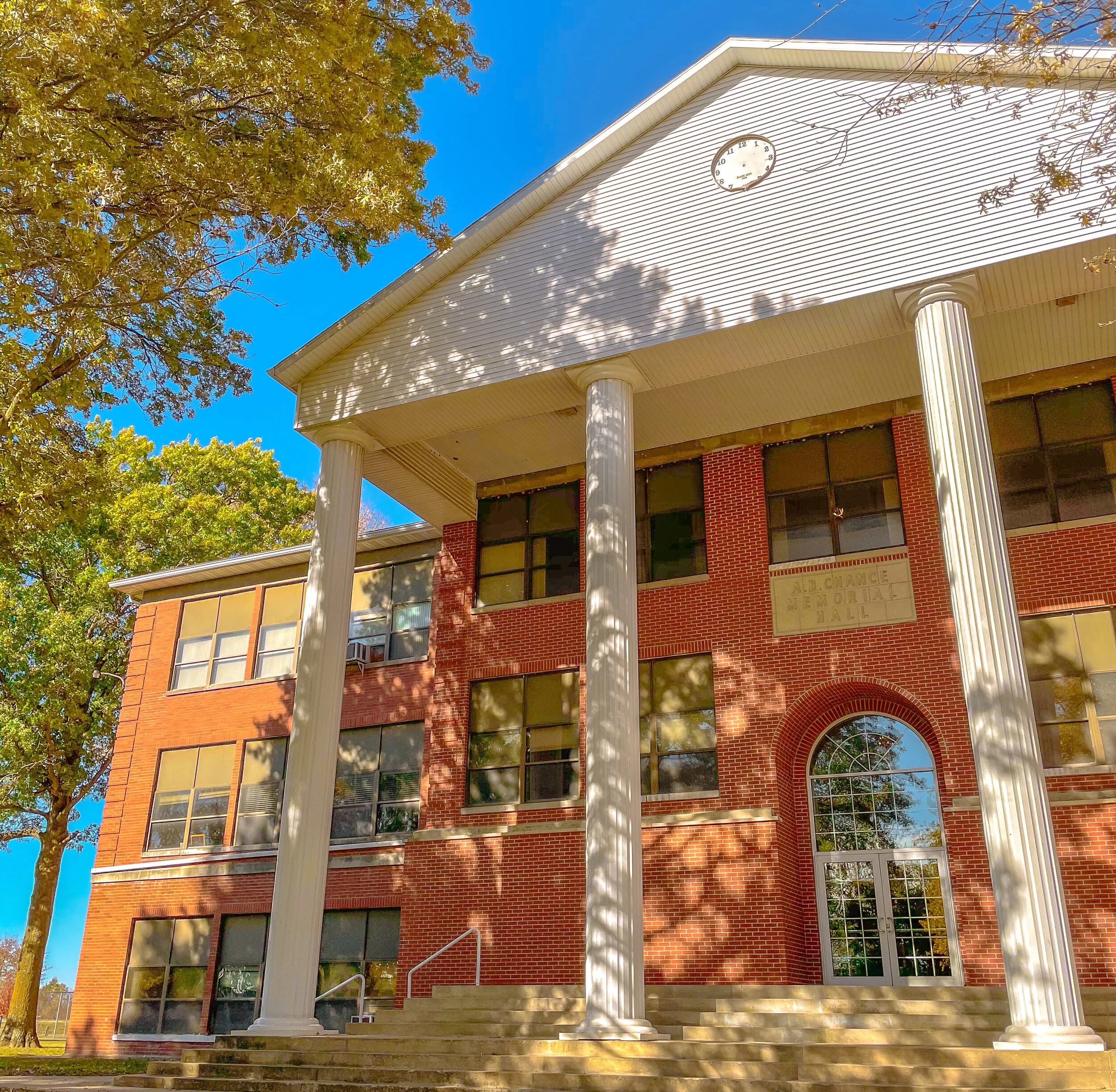 Sunnydale Adventist Academy