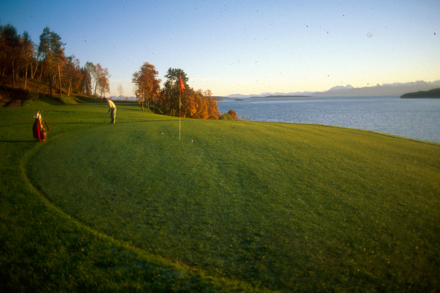 Golfbane — Røkenes Gård og Gjestehus