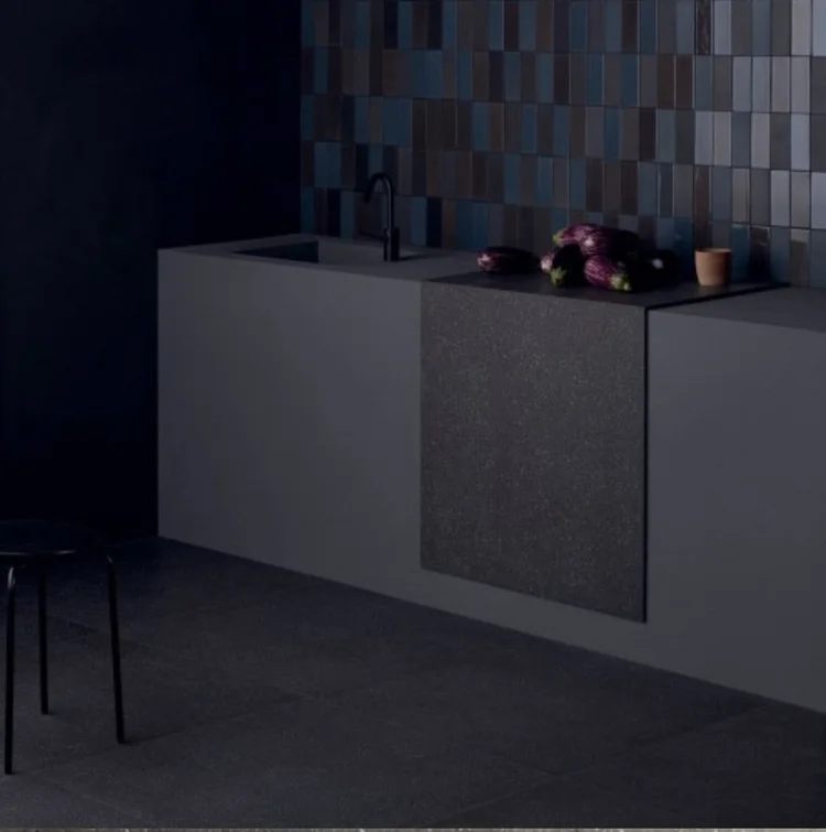 Ceramics Buying Guide: Choosing the Right Tile Size