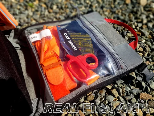 How to set up a medic bag — REAL First Aid
