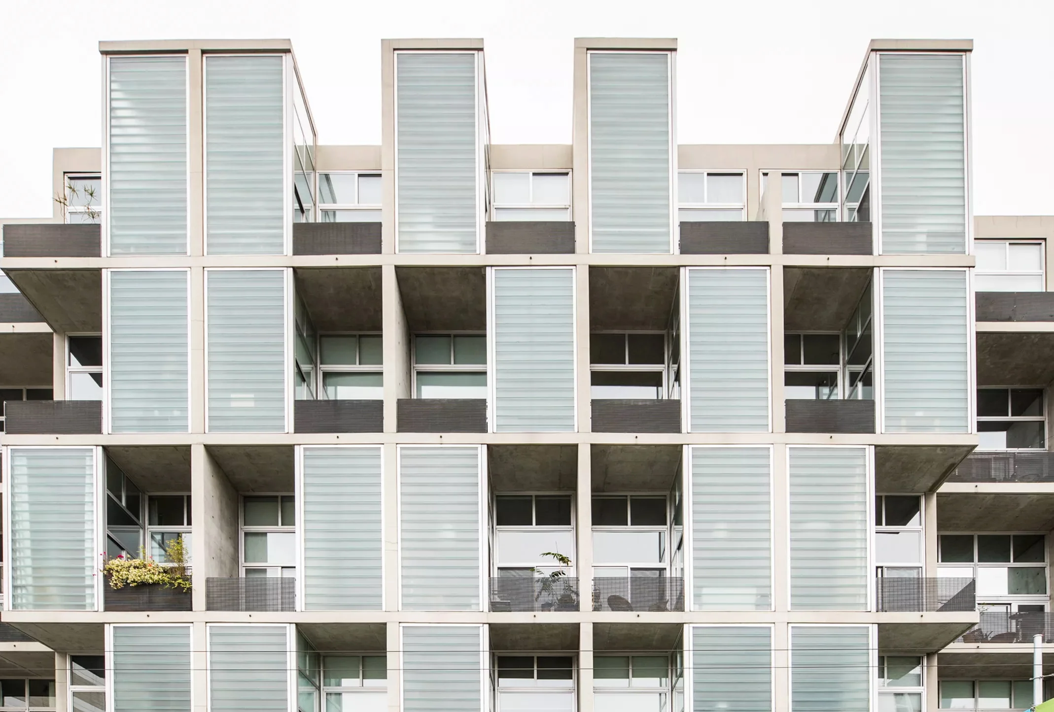 A Guide to the Work of Stanley Saitowitz, San Francisco's Most ...