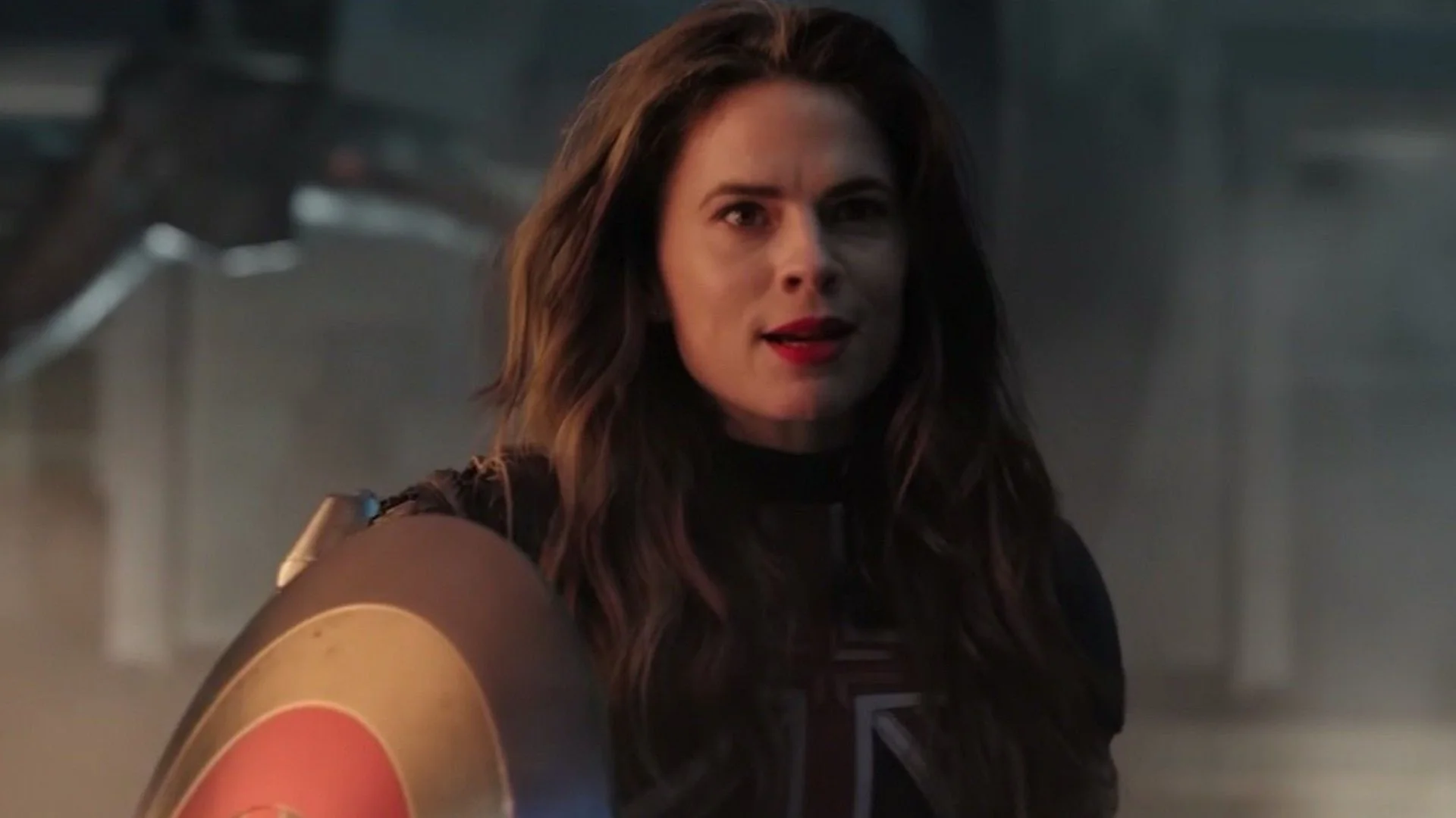Hayley Atwell Talks About Her Frustration with Captain Carter's Role in ...
