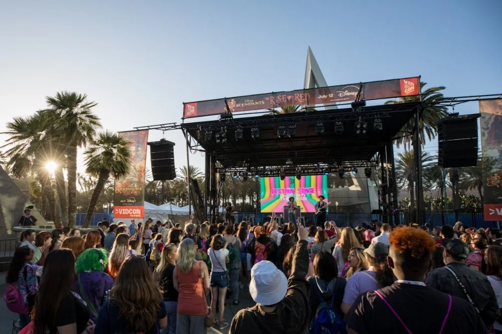 Photos: VidCon 2024 Highlights, Booths, Merch and More — GeekTyrant