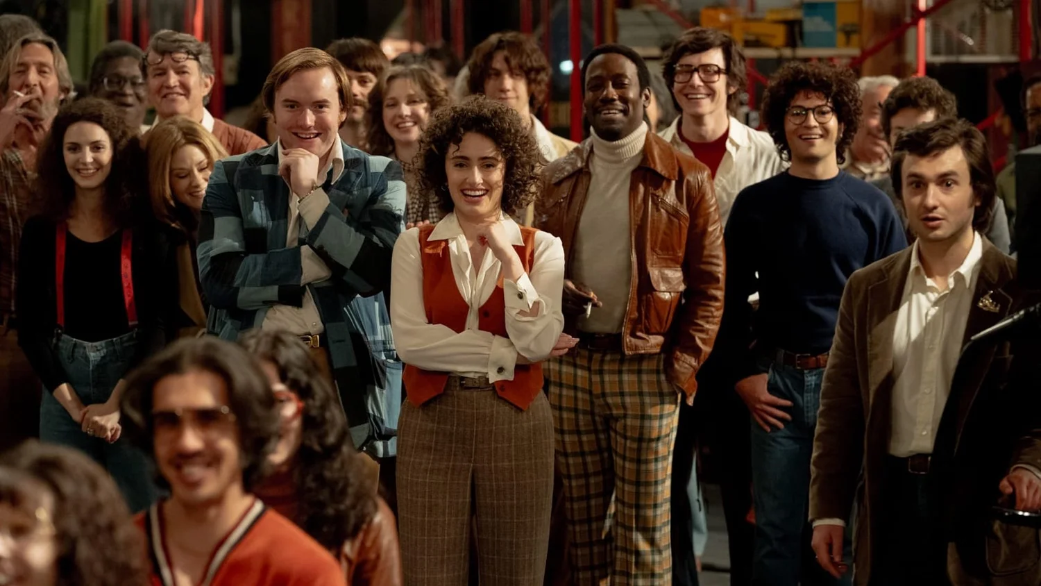 Review: SATURDAY NIGHT is a Fun Dive Into The Chaos of SNL's Debut ...