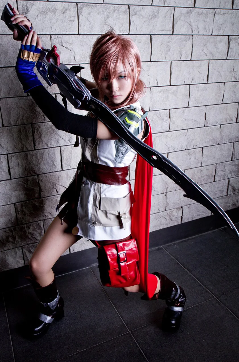 Final Fantasy's Lightning - Gamer Cosplay Collection — GeekTyrant