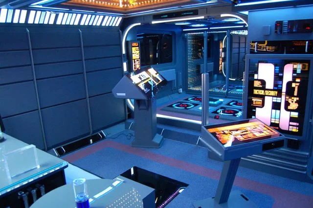 STAR TREK Fan Turns Apartment into Transporter Control Console — GeekTyrant