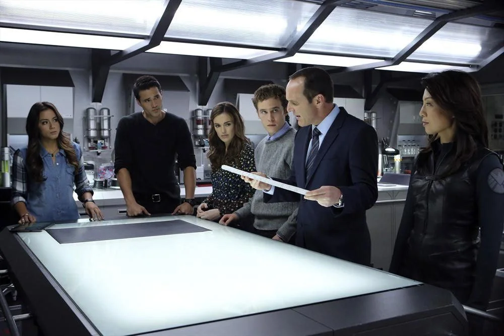 Trailer for AGENTS OF S.H.I.E.L.D. and THOR Crossover Episode — GeekTyrant
