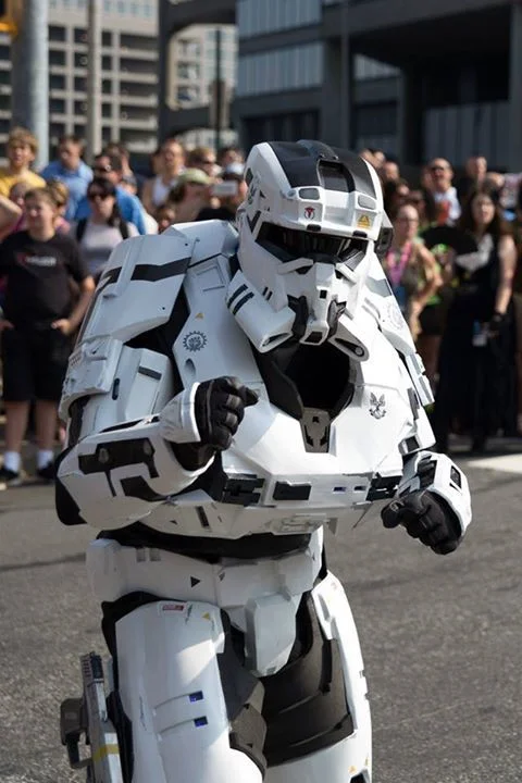 Superb Halo Cosplay - Noble 6 Multiplayer Armor — GeekTyrant