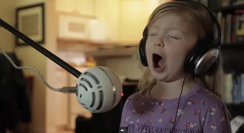 Two Adorable Little Girls Sing "Let It Go" from Disney's FROZEN ...