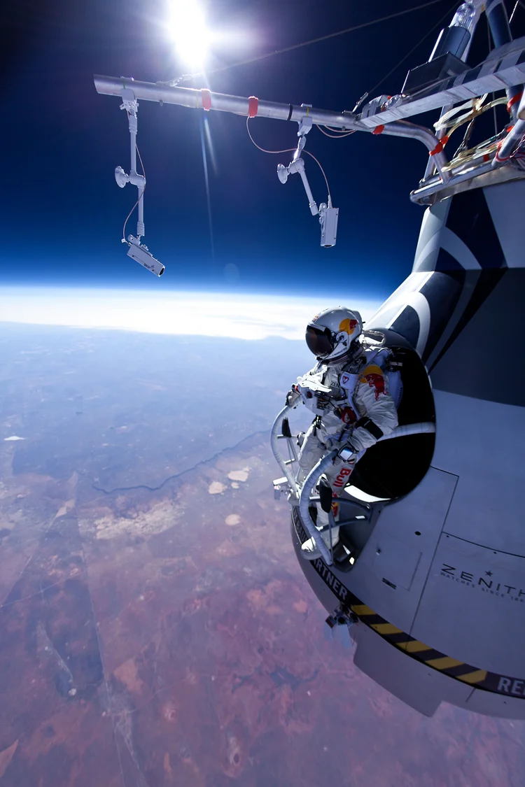 New Breathtaking Footage from Felix Baumgartner's Space Jump — GeekTyrant