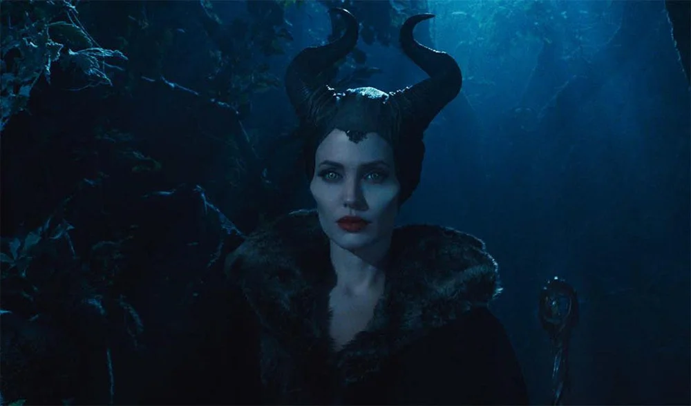 Disney's MALEFICENT - 7 High Resolution Photos — GeekTyrant
