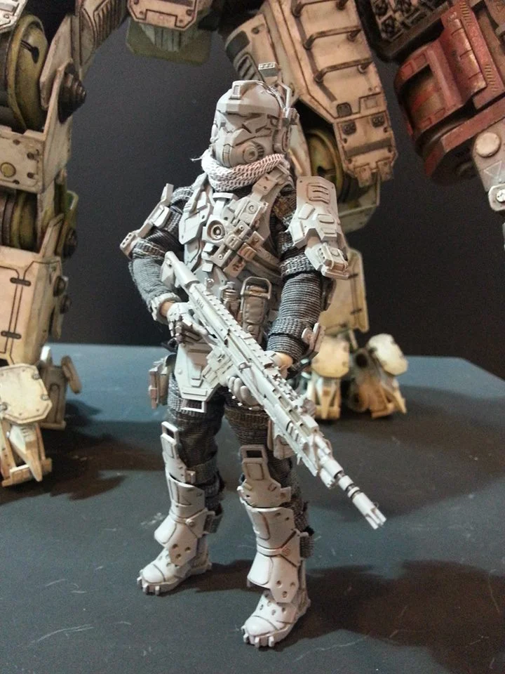 Detailed TITANFALL Atlas Mech and Pilot Action Figures — GeekTyrant
