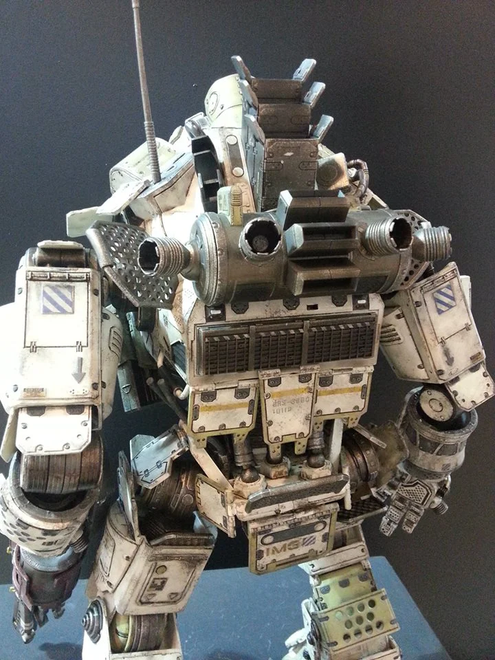 Detailed TITANFALL Atlas Mech and Pilot Action Figures — GeekTyrant