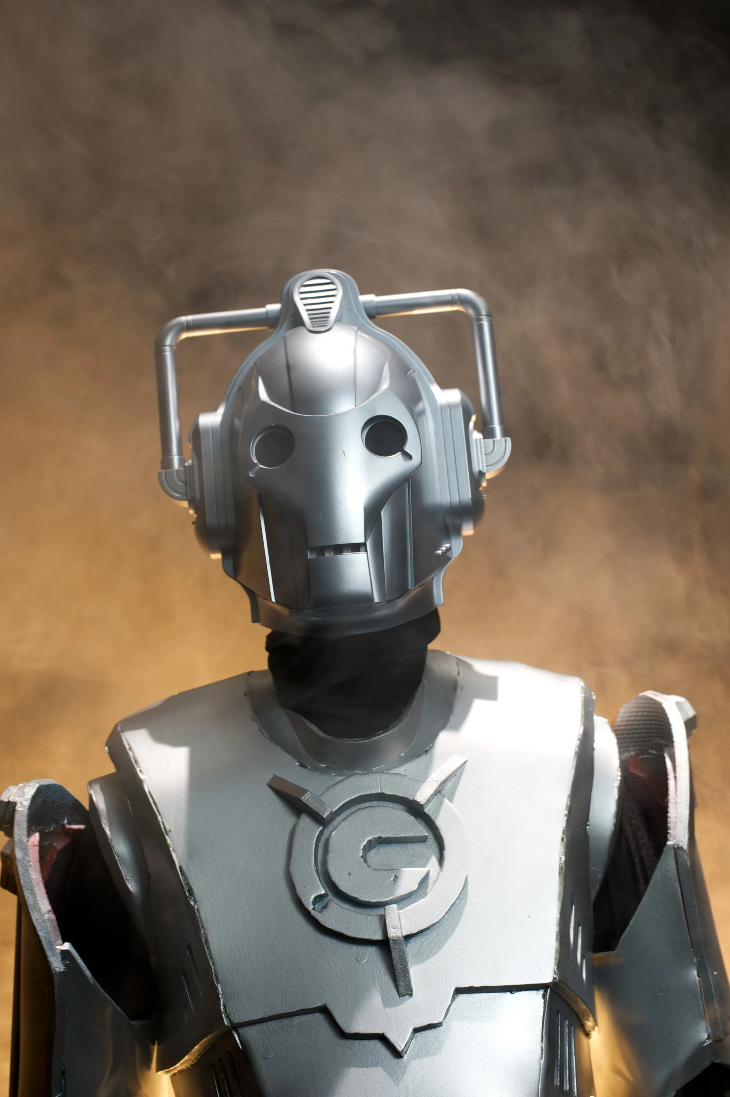Wicked Cool DOCTOR WHO Cyberman Cosplay — GeekTyrant