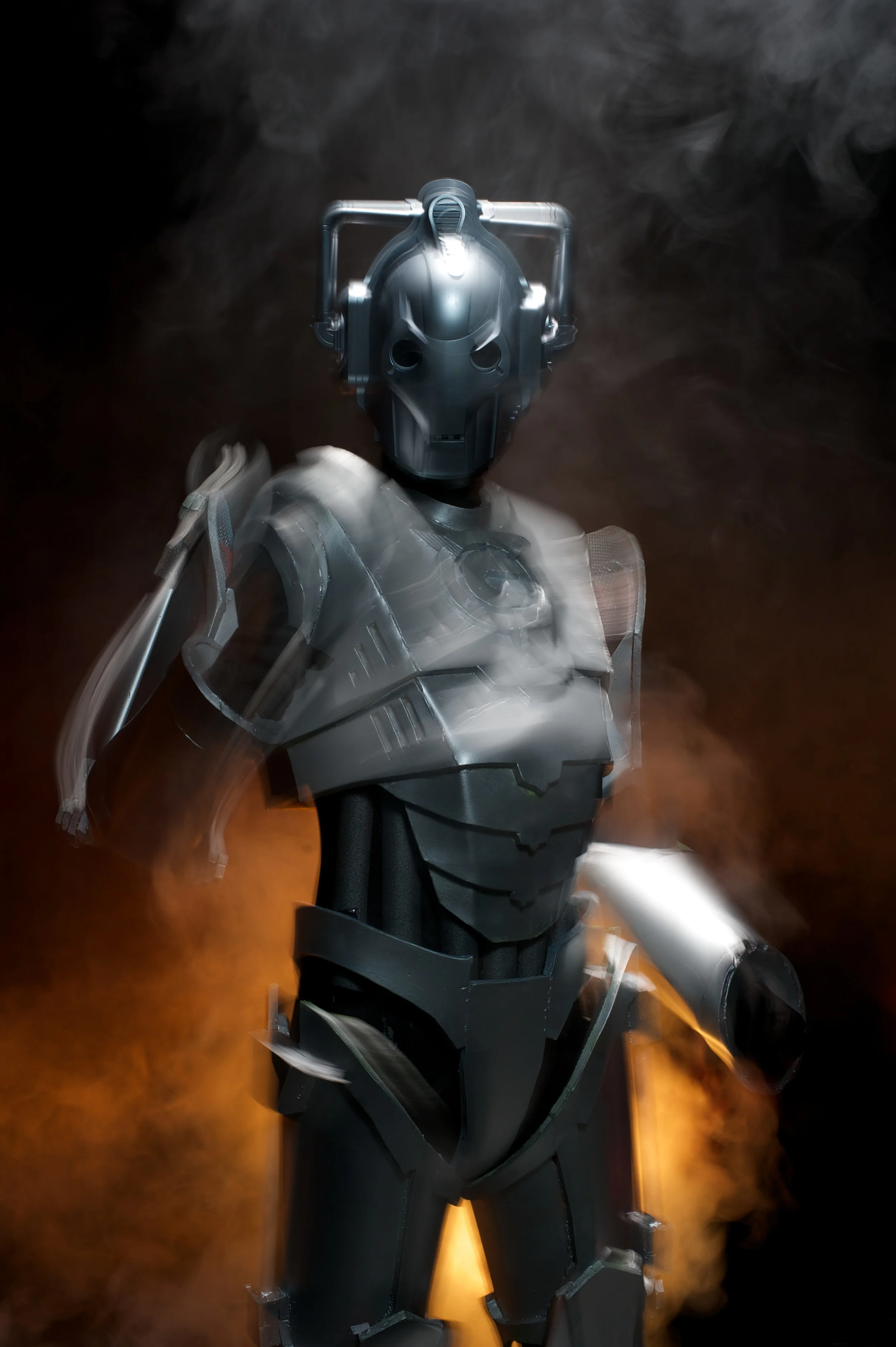Wicked Cool DOCTOR WHO Cyberman Cosplay — GeekTyrant