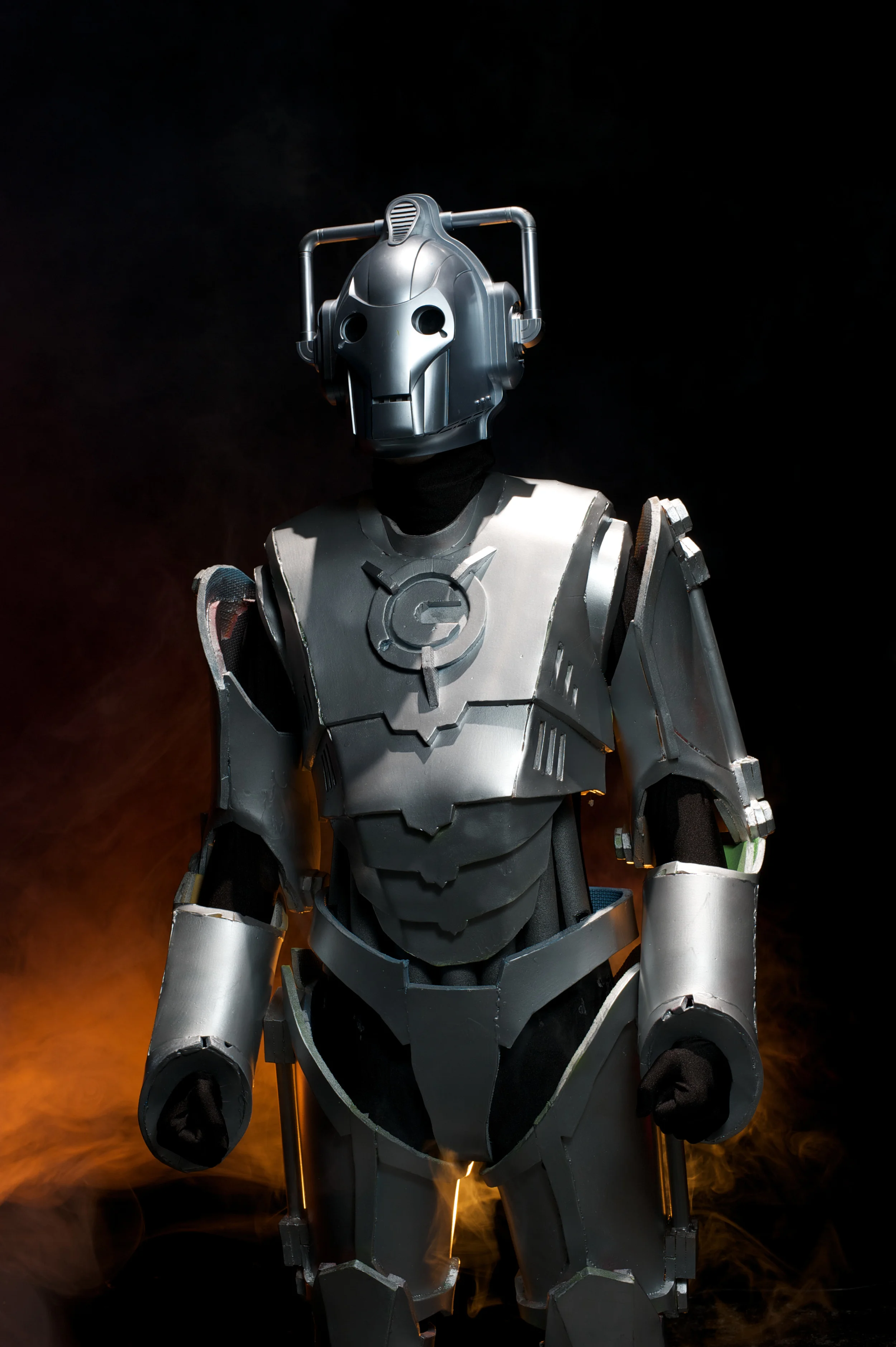 Wicked Cool DOCTOR WHO Cyberman Cosplay — GeekTyrant