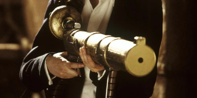 10 Fictional Objects We Wish Were Real — GeekTyrant