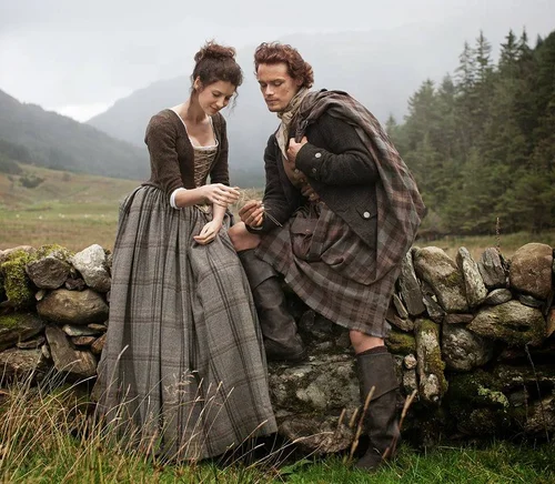 10 Reasons You Should Be Watching OUTLANDER — GeekTyrant
