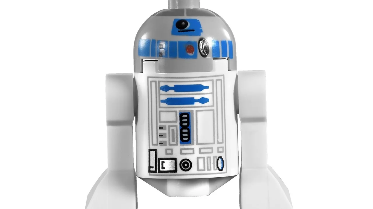 R2-D2 Was Almost a Main Character in THE LEGO MOVIE — GeekTyrant