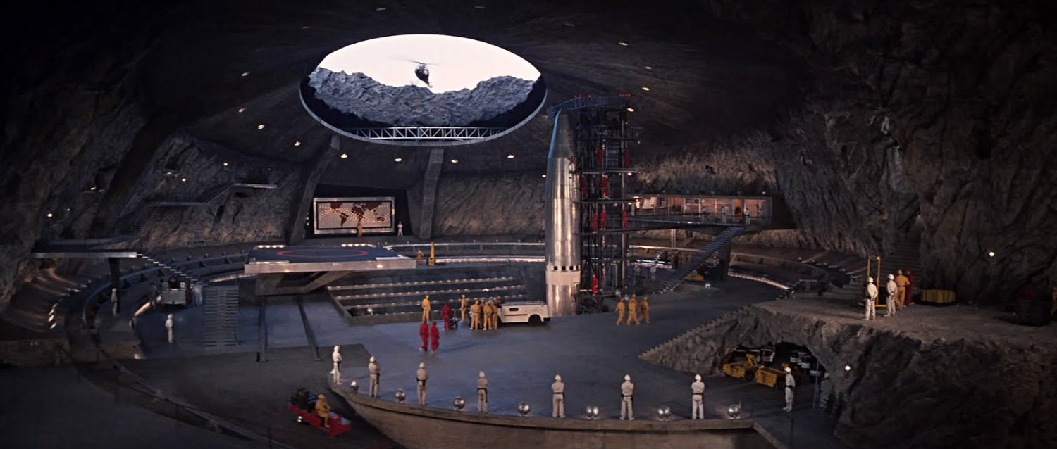 SPECTRE: A Brief History of James Bond's Greatest Enemy — GeekTyrant