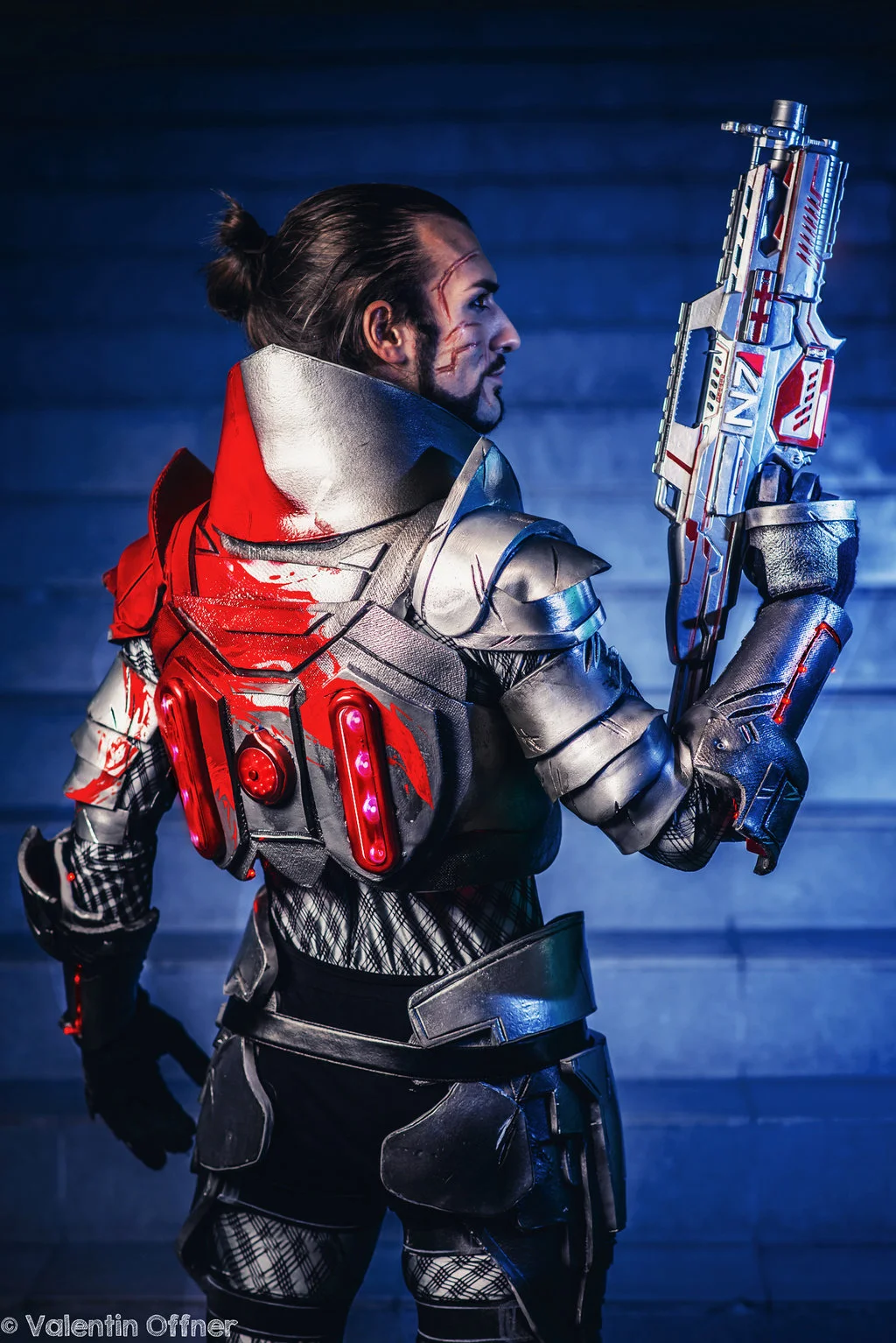 MASS EFFECT: Blood Dragon Armor Cosplay by Leon Chiro Cosplay — GeekTyrant